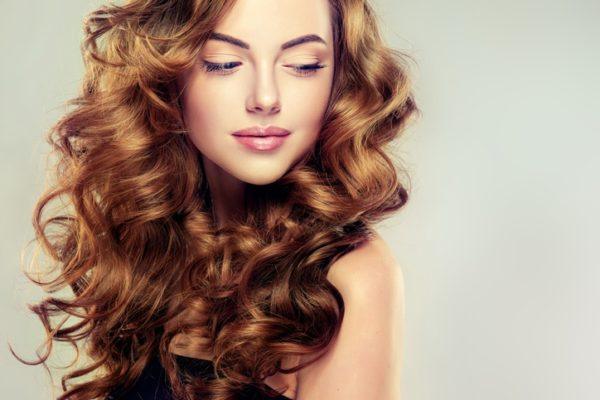 10 remedios caseros para darle volumen al cabello - PEINADOS.ES